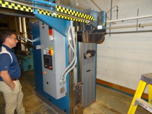 2011 Colmac CFS 90 EWE Self Contained, Narrow Bodied, Boilerless ...