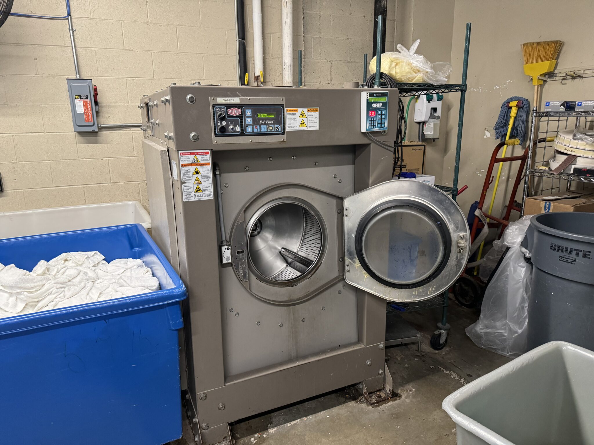 Washer - Extractors Archives - The Laundry List