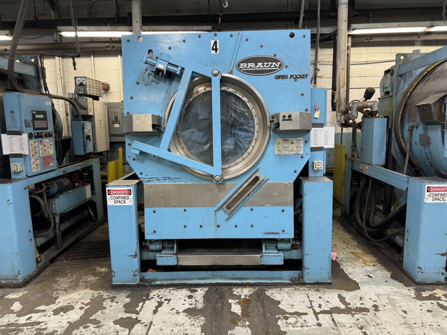 Washer - Extractors Archives - The Laundry List